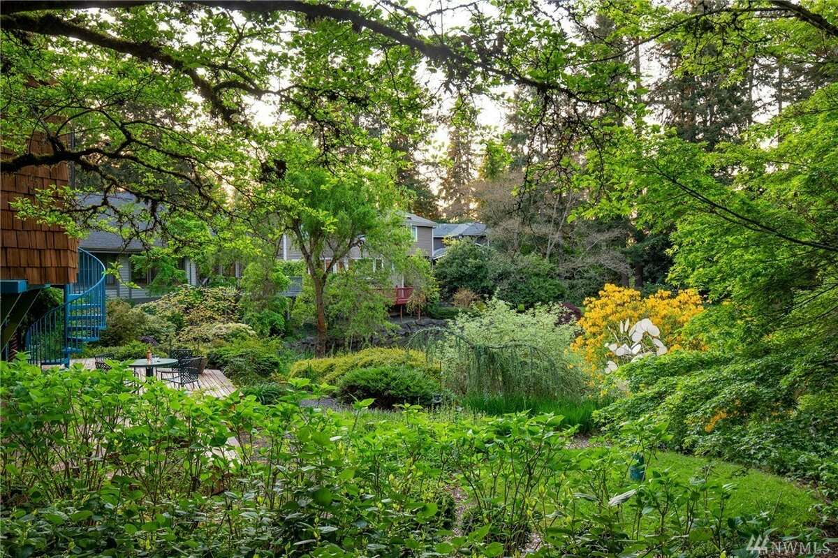 Heart’s Nancy Wilson lived in this funky Kirkland house. Now you can too