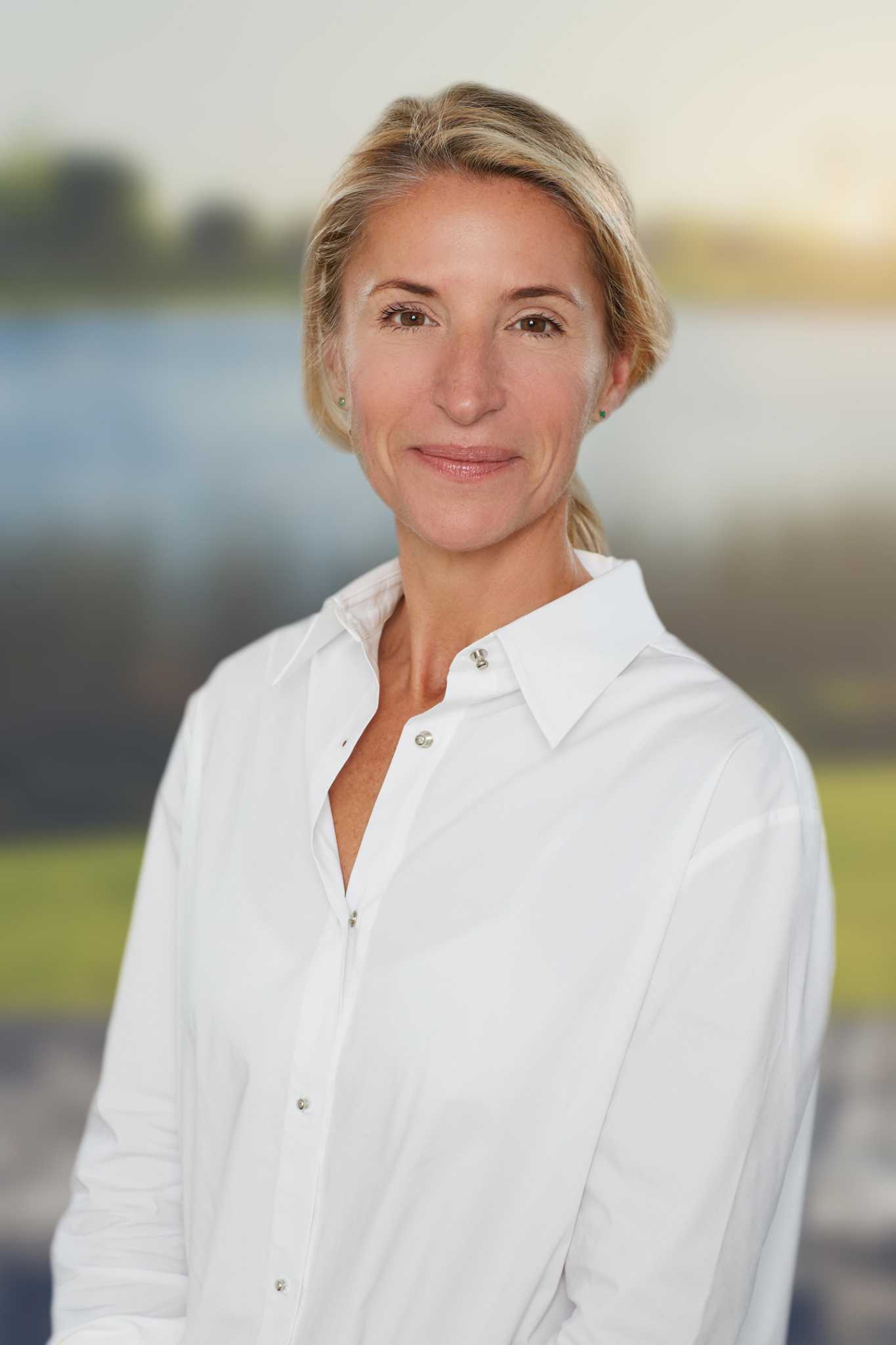 Agent profile: Halstead Realtor helps clients settle in