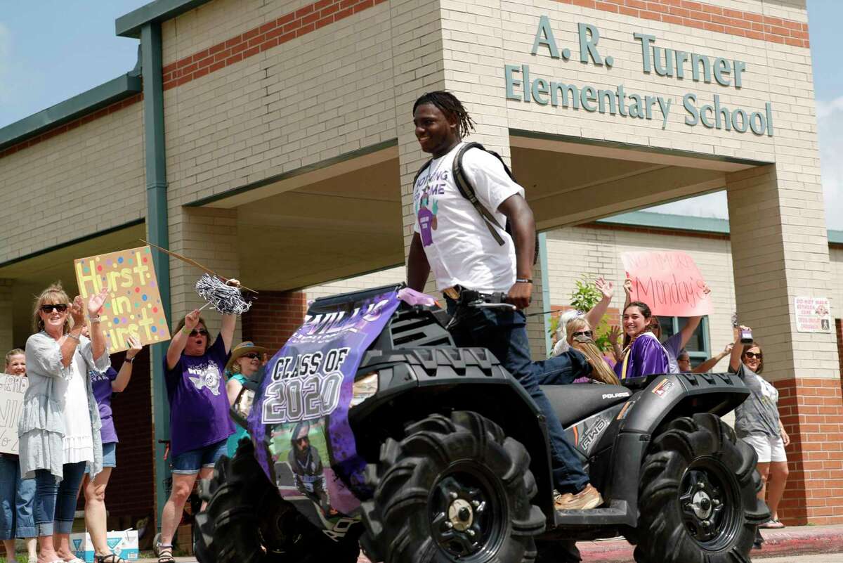 Willis seniors get send-off with celebration in lieu of tradition due ...