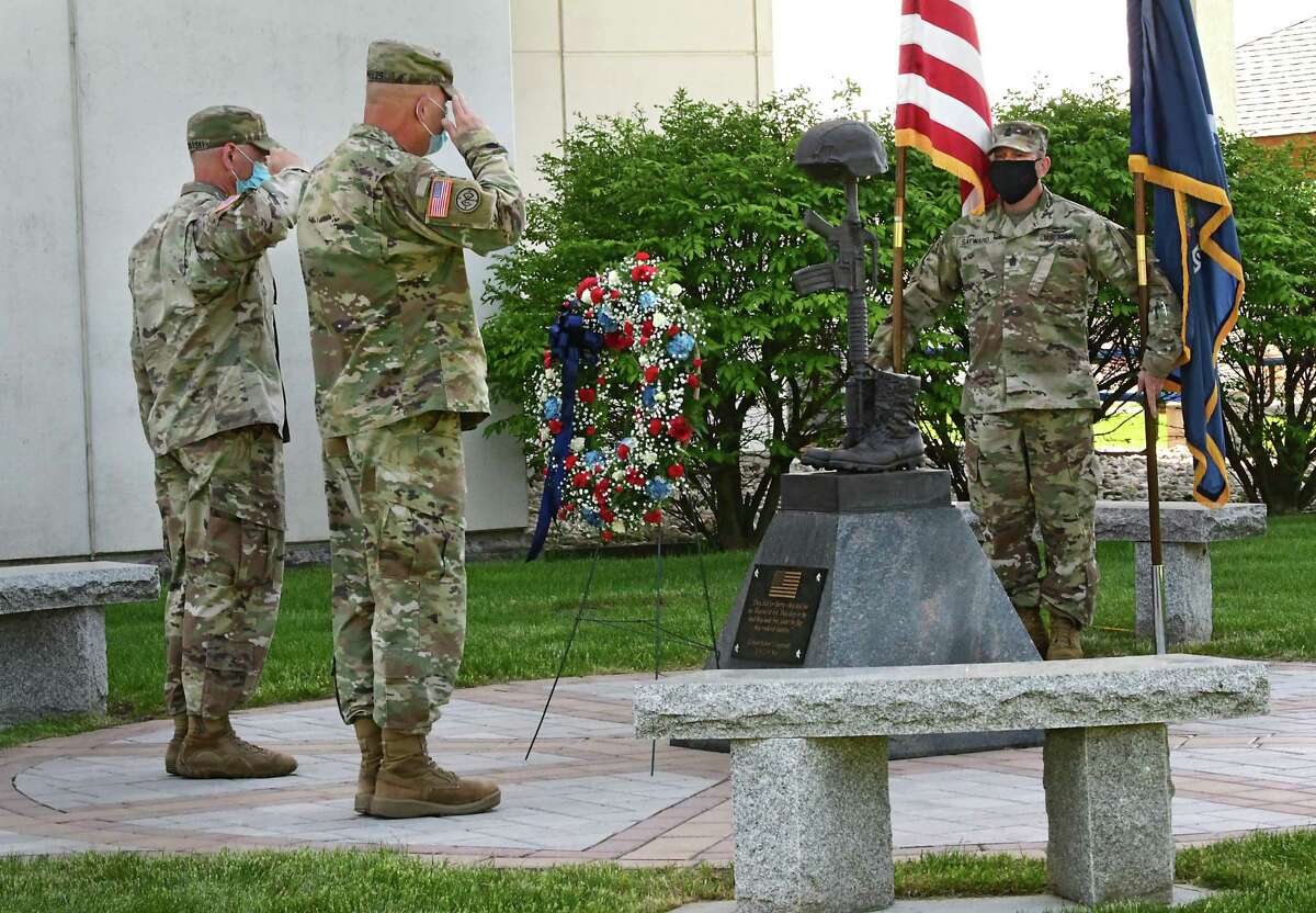 Photos: Memorial Day ceremony