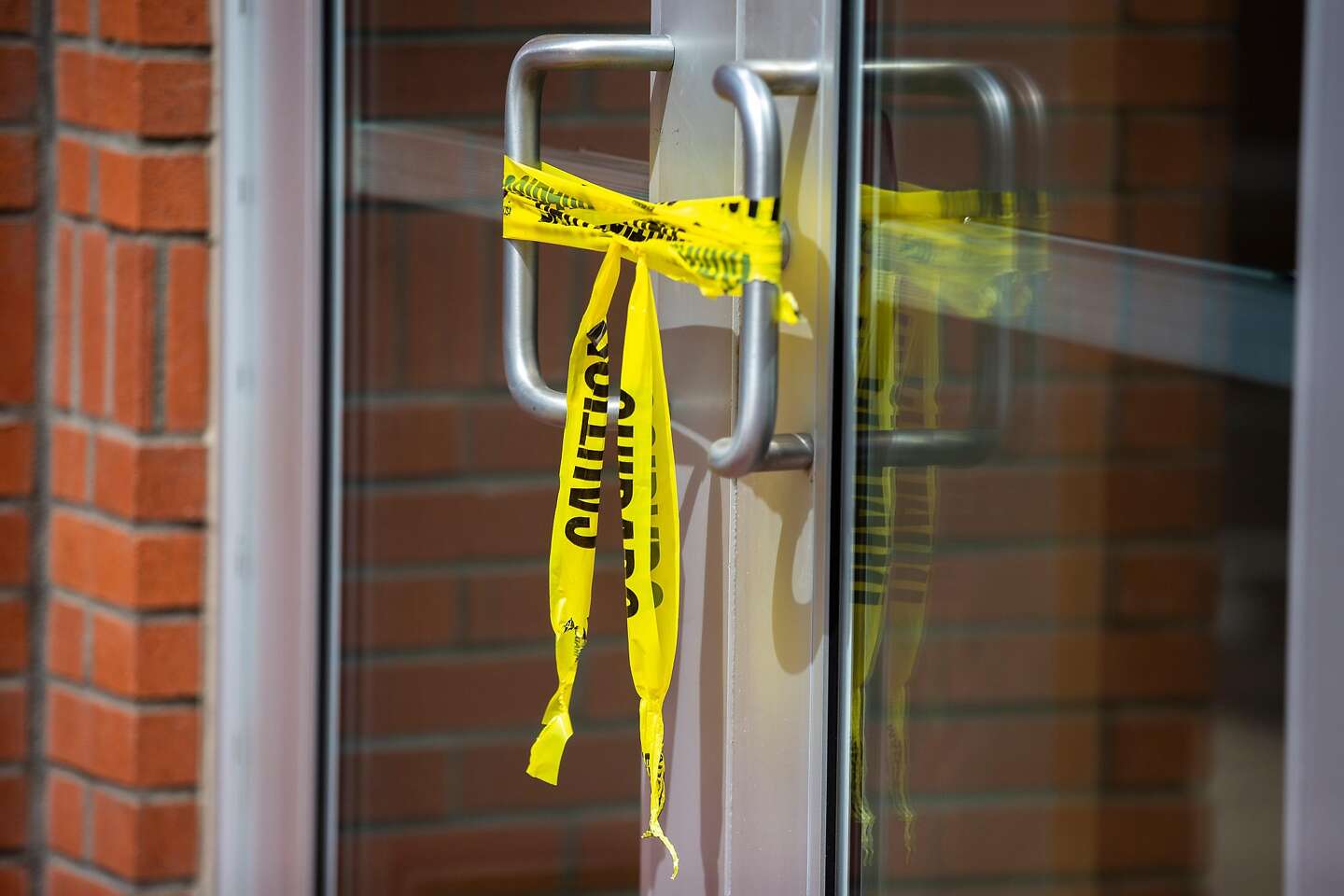 High school seniors embrace improvised graduation events in strange ...