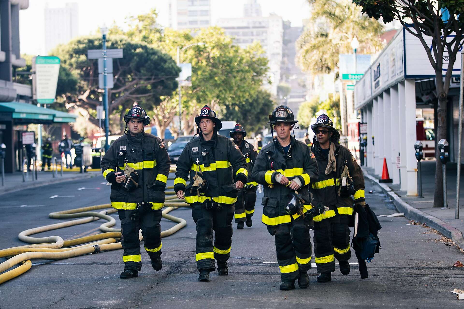 Early morning fire consumes warehouse on SF’s Fisherman’s Wharf
