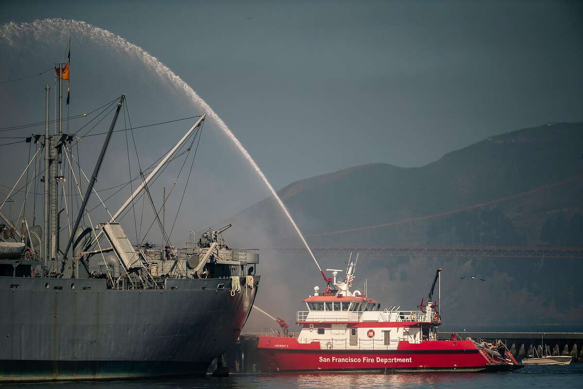 Early morning fire consumes warehouse on SF’s Fisherman’s Wharf