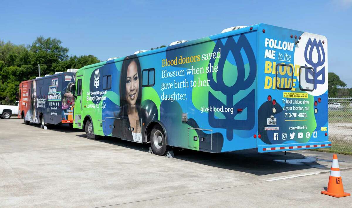 Facing ‘emergency’ shortage, blood center partners with Conroe PD for ...