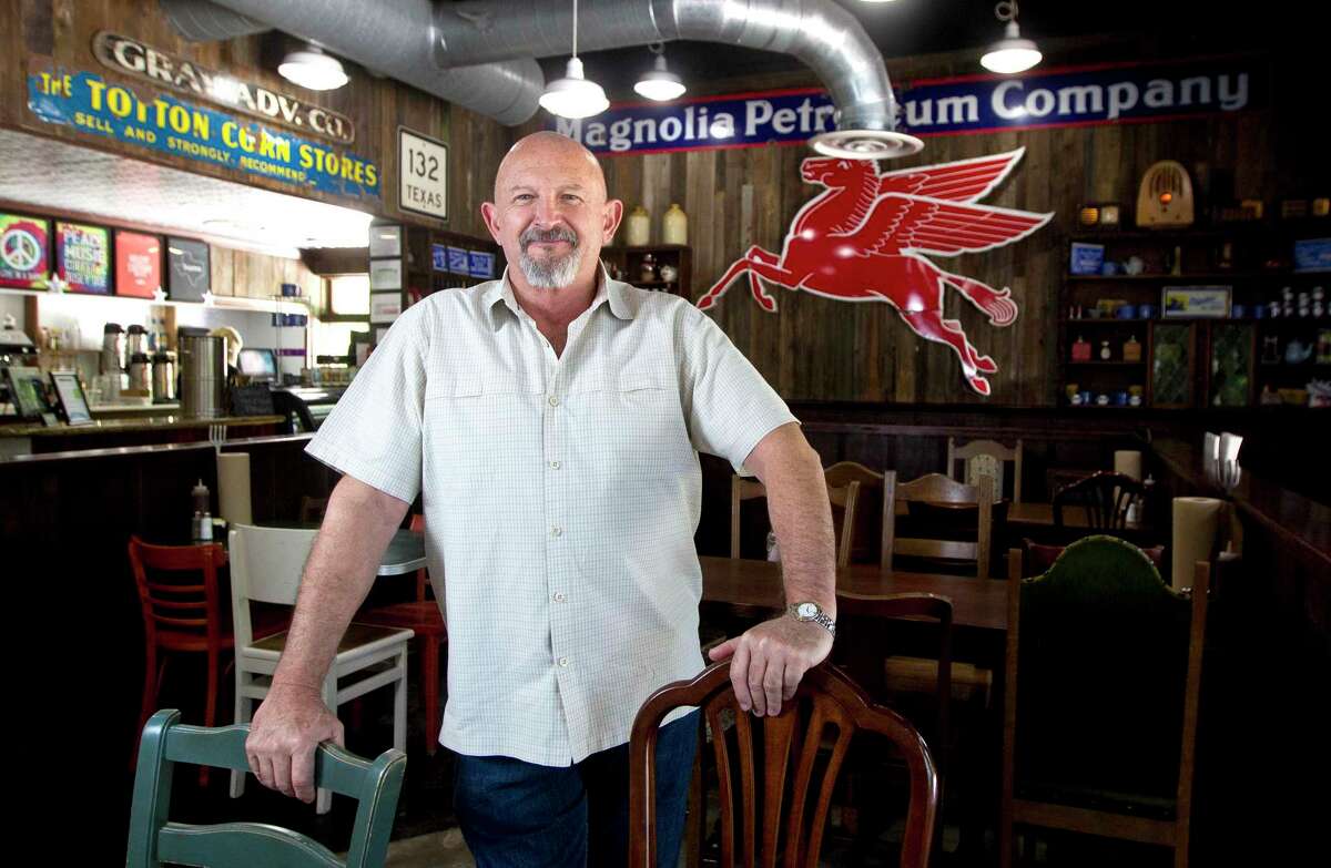 Dosey Doe Big Barn opens on Thursday, whiskey bar coming to breakfast ...