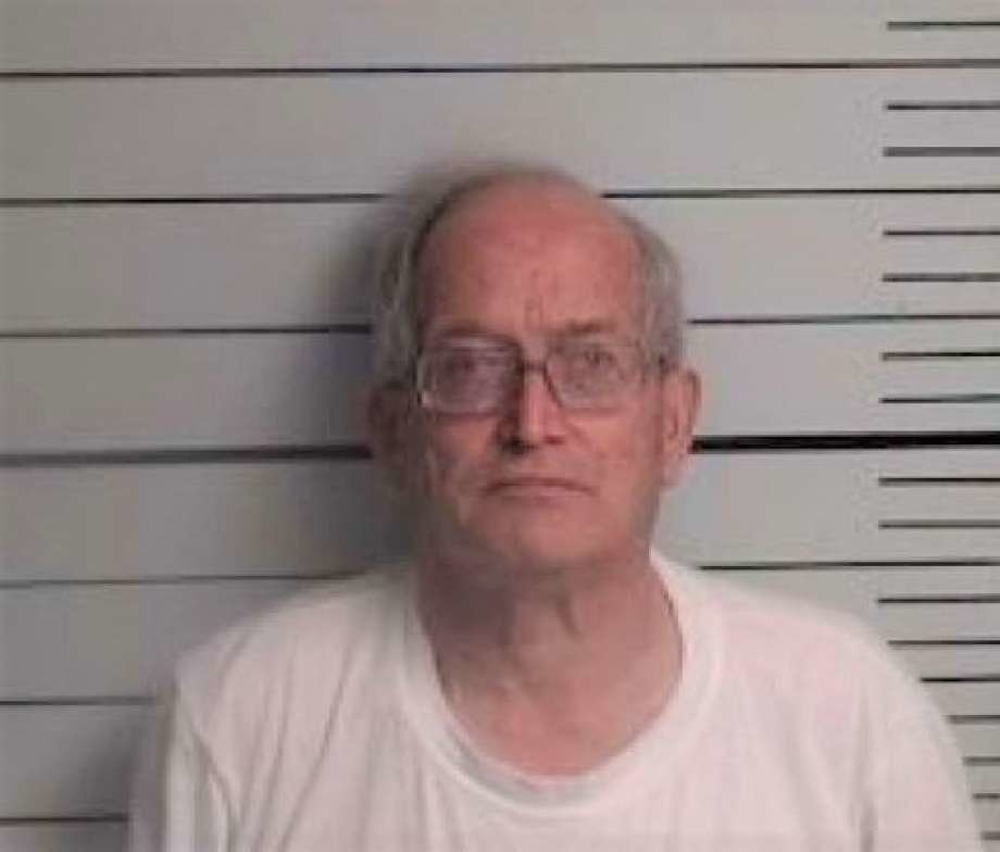 Former Manistee funeral manager plans to revoke guilty plea