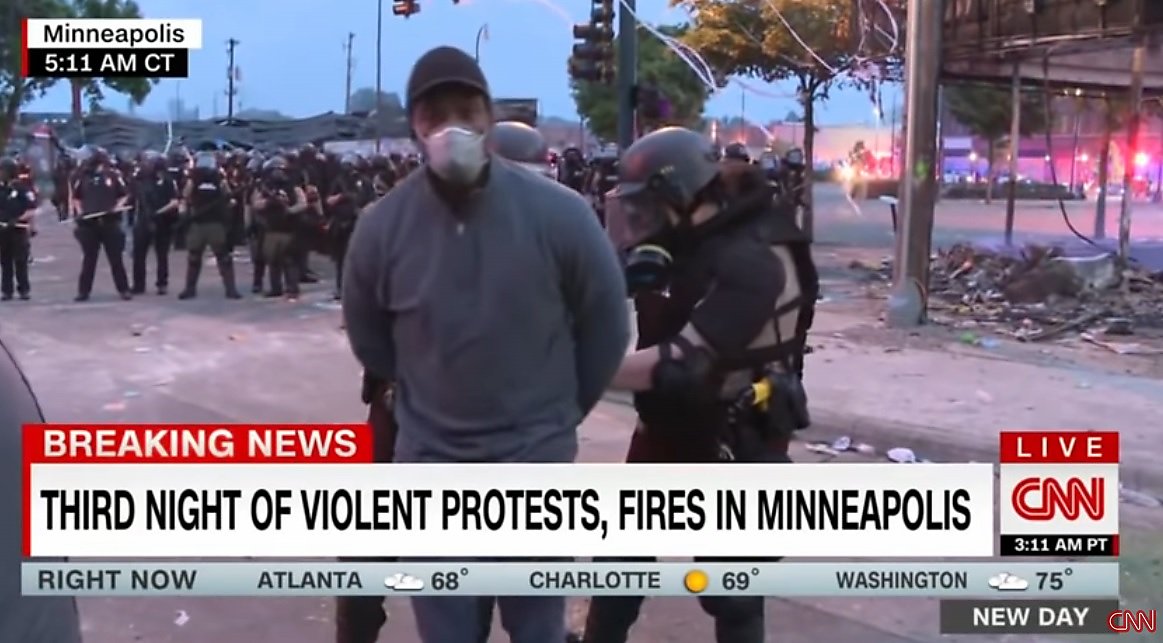 Police attacks on journalists in US prompt global condemnation