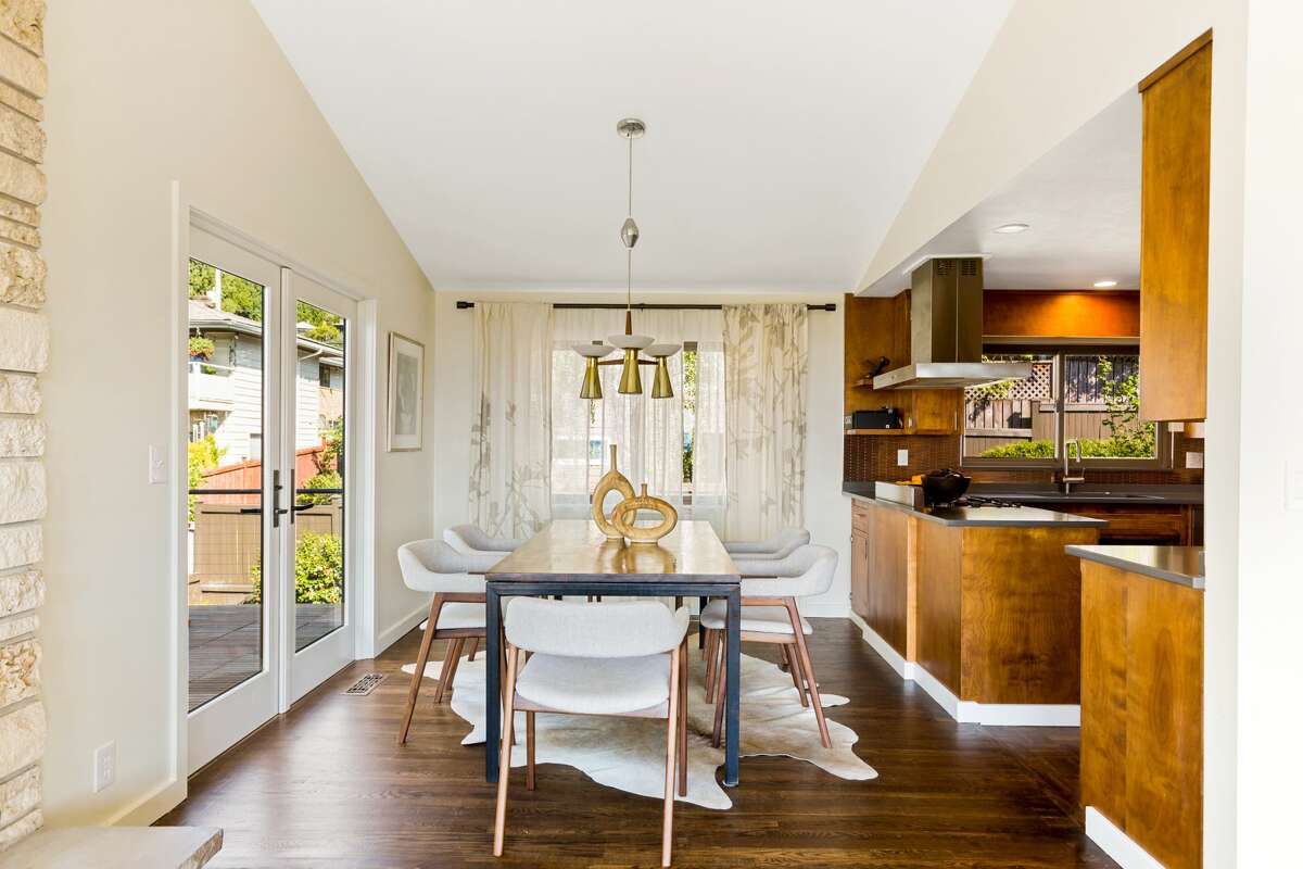 West Seattle midcentury modern gem has 2020 accents you'll want to see