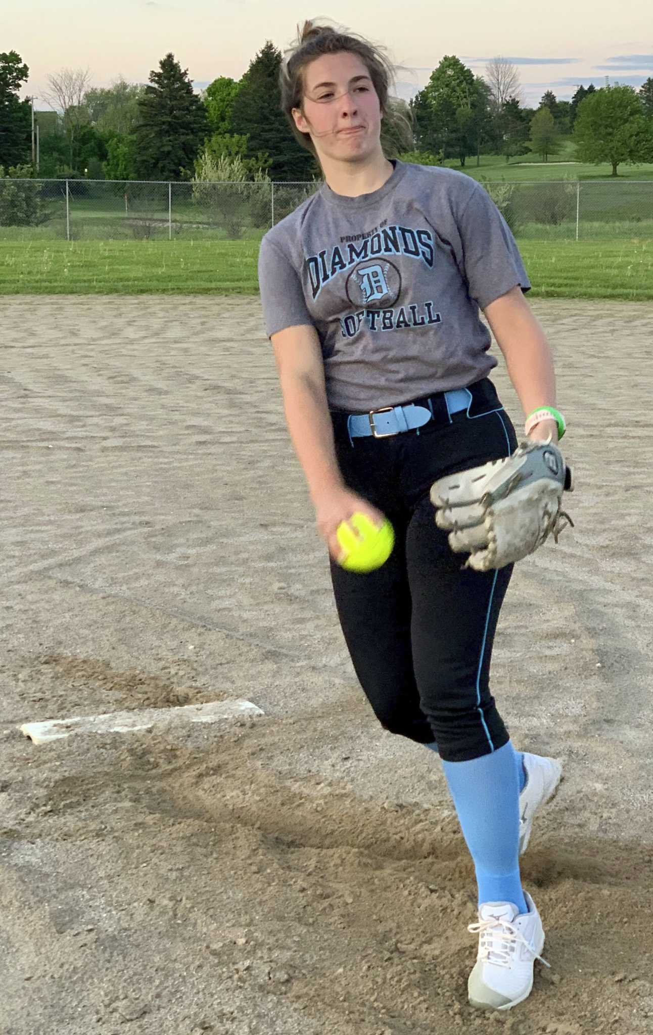 Rylie's ready for some softball