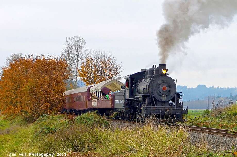 Chehalis railroad company reopens train rides across Washington ...