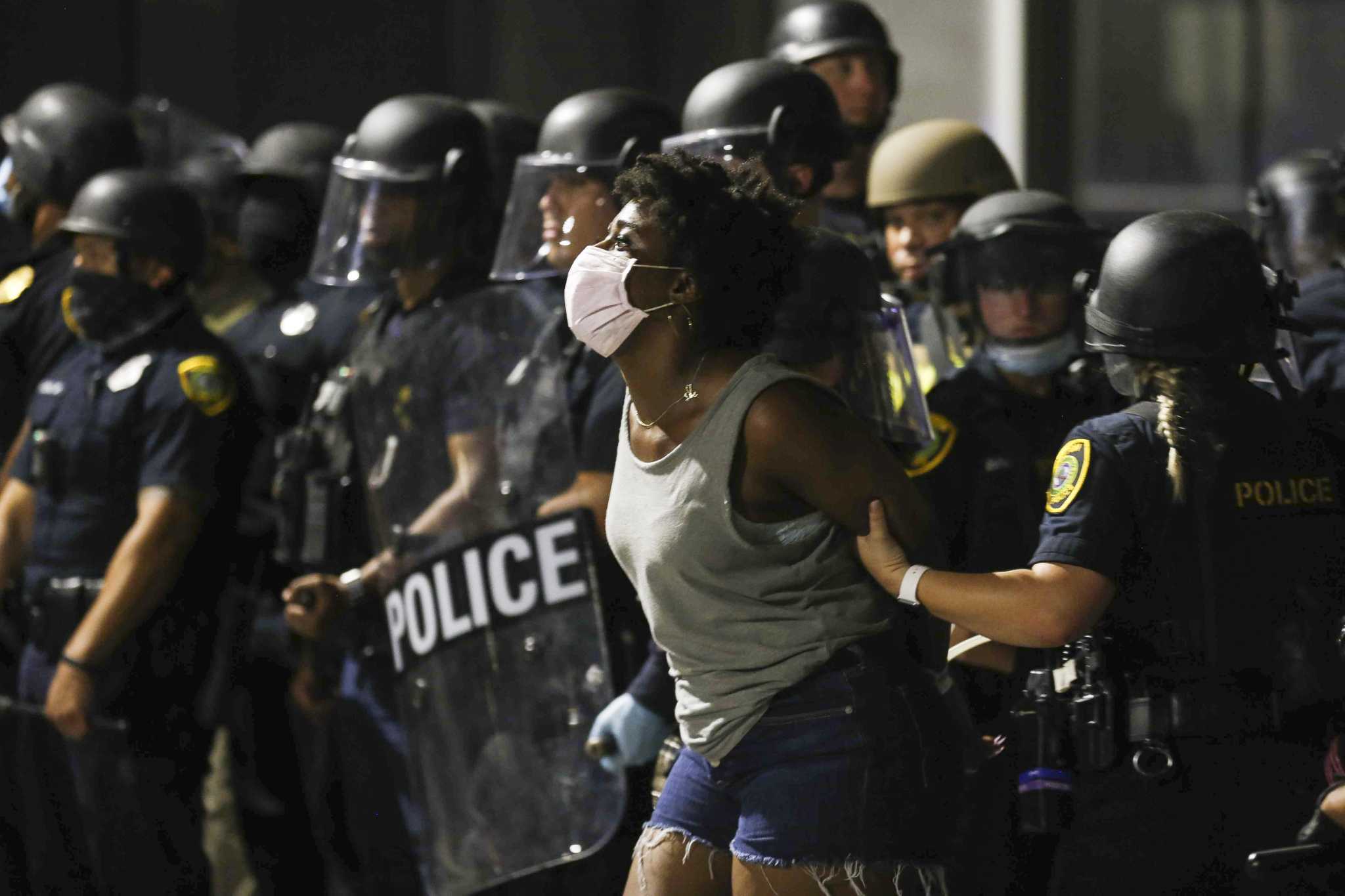 Morris: A history of violence. To dismiss the role of the riot ...