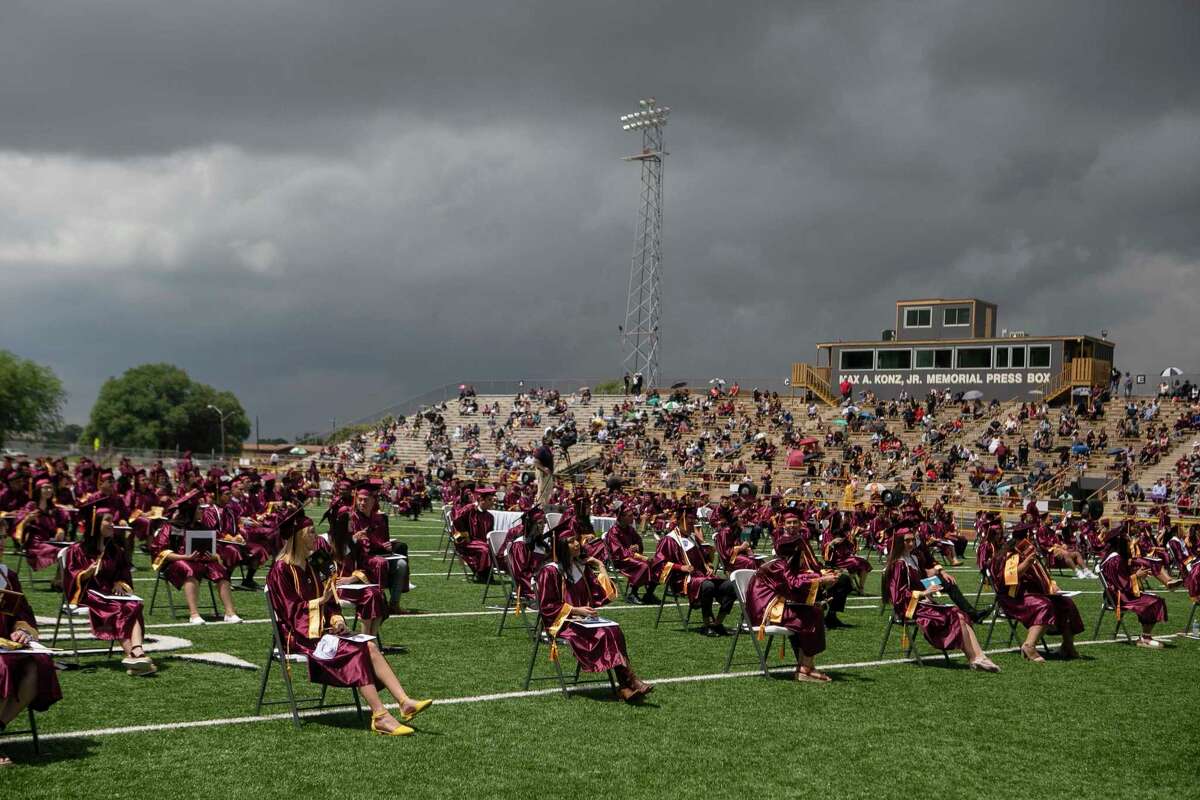 San Antonio’s Harlandale ISD is holding graduations — outdoors, with ...