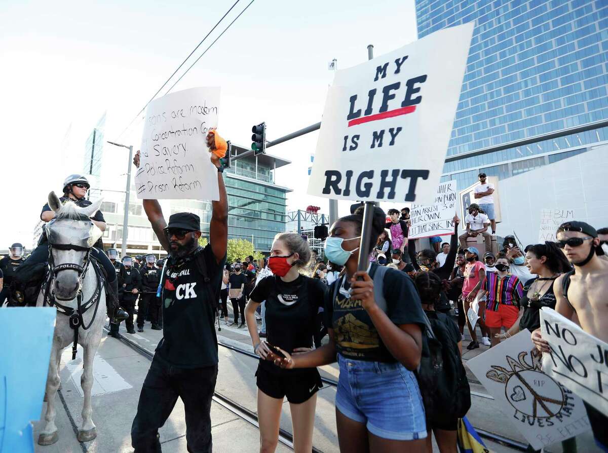 Houston PD arrests more than 200 after downtown rally for George Floyd