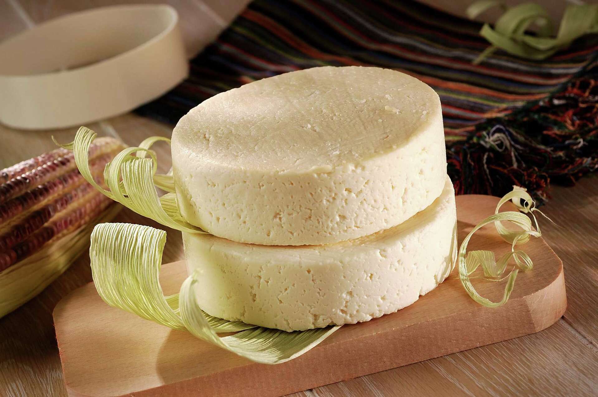 Your guide to 9 Mexican cheeses, from queso añejo to queso requesón ...