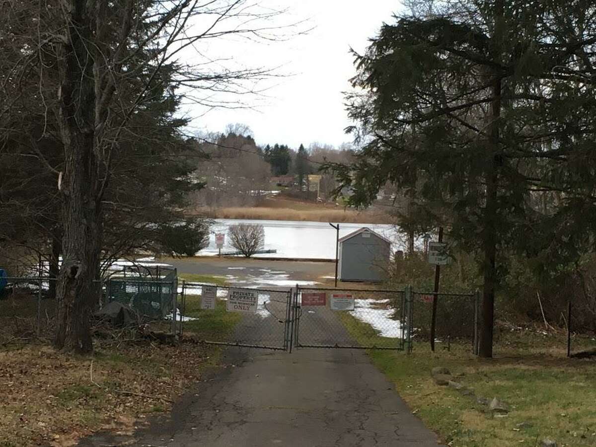 DEEP memo says Tilcon quarrying redirected water toward North Branford pond