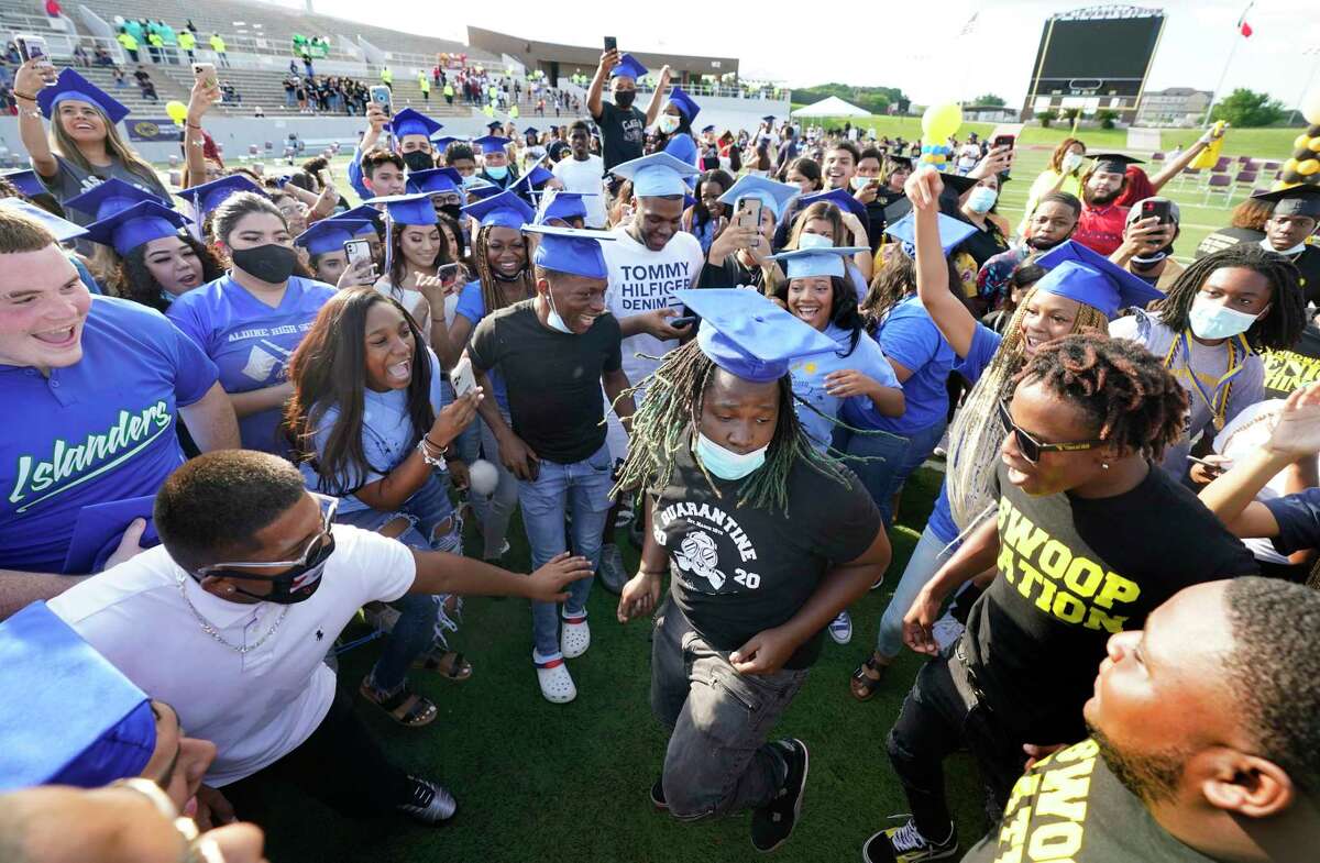 ‘We finally did this’: Houston seniors mark graduation with citywide ...