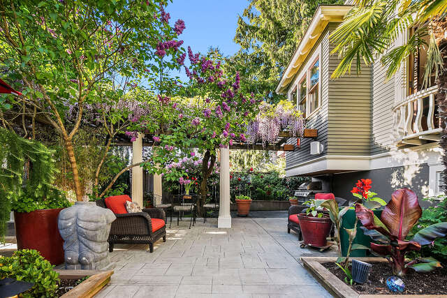 For $2.8M, own Seattle's iconic Gaslight Inn