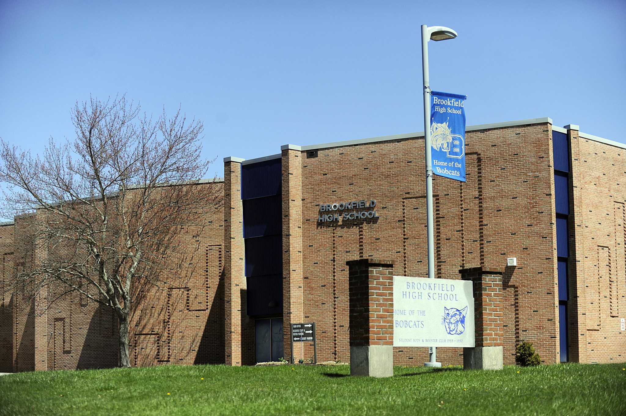 Brookfield approves later school start times