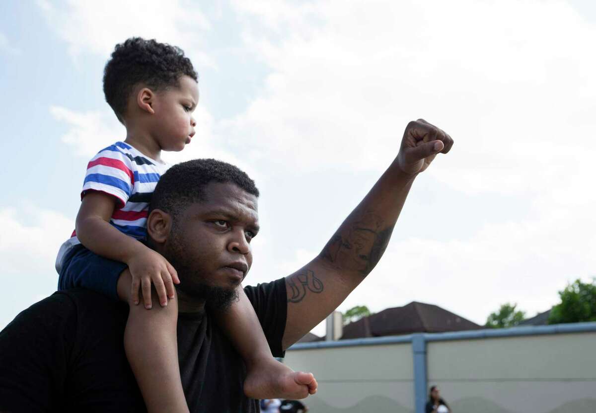 Black Texas lawmakers introduce the George Floyd act to ban chokeholds ...