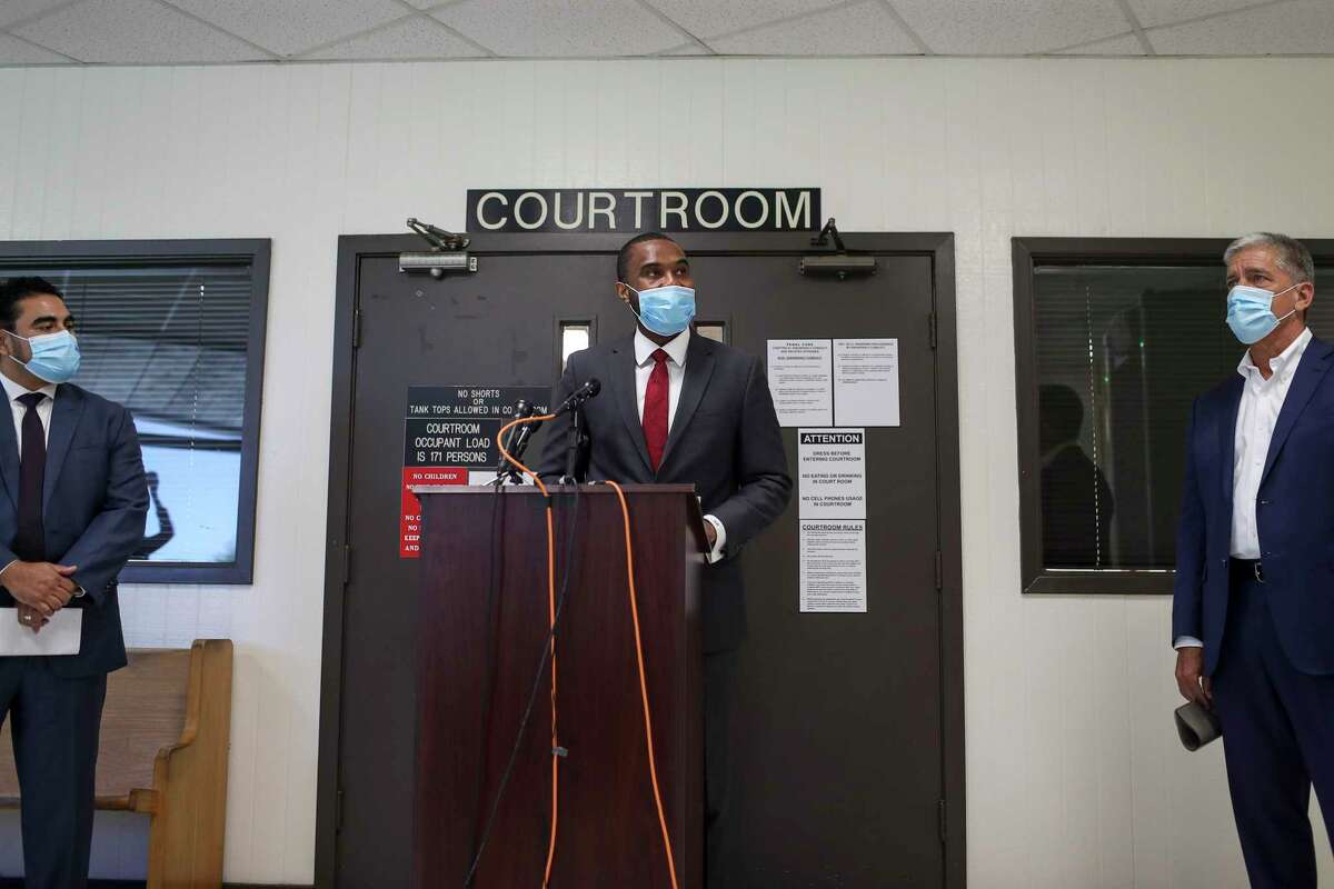 Harris County, Houston leaders announce eviction prevention task force