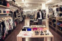 Stores open Monday in SF: Can you try on clothes?