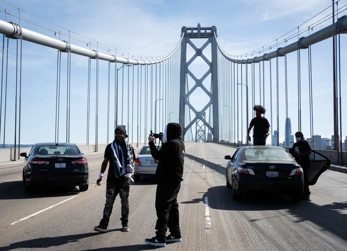 Protesters block all lanes of westbound Bay Bridge for nearly 2 hours