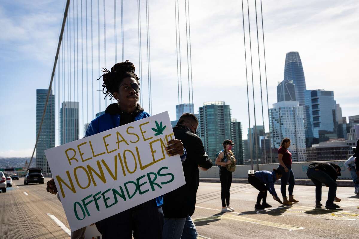Protesters block all lanes of westbound Bay Bridge for nearly 2 hours