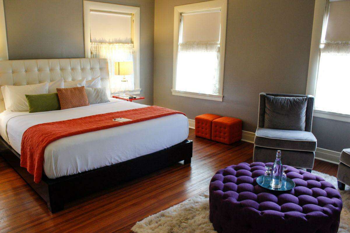 Antiques, art and dining reign in Brenham and Round Top, Texas ...