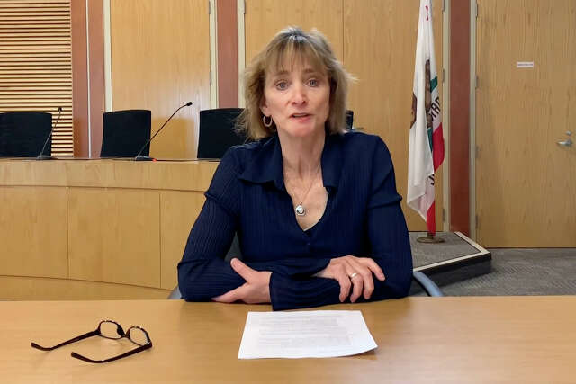 Healdsburg mayor will resign amid backlash for lack of response to ...