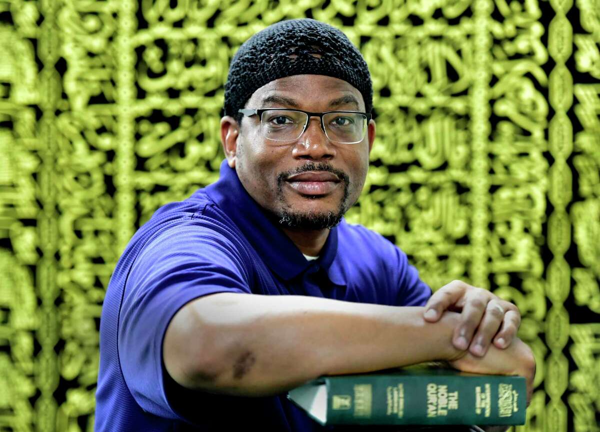 Muslim prayer continues amid coronavirus pandemic as CT mosques reopen