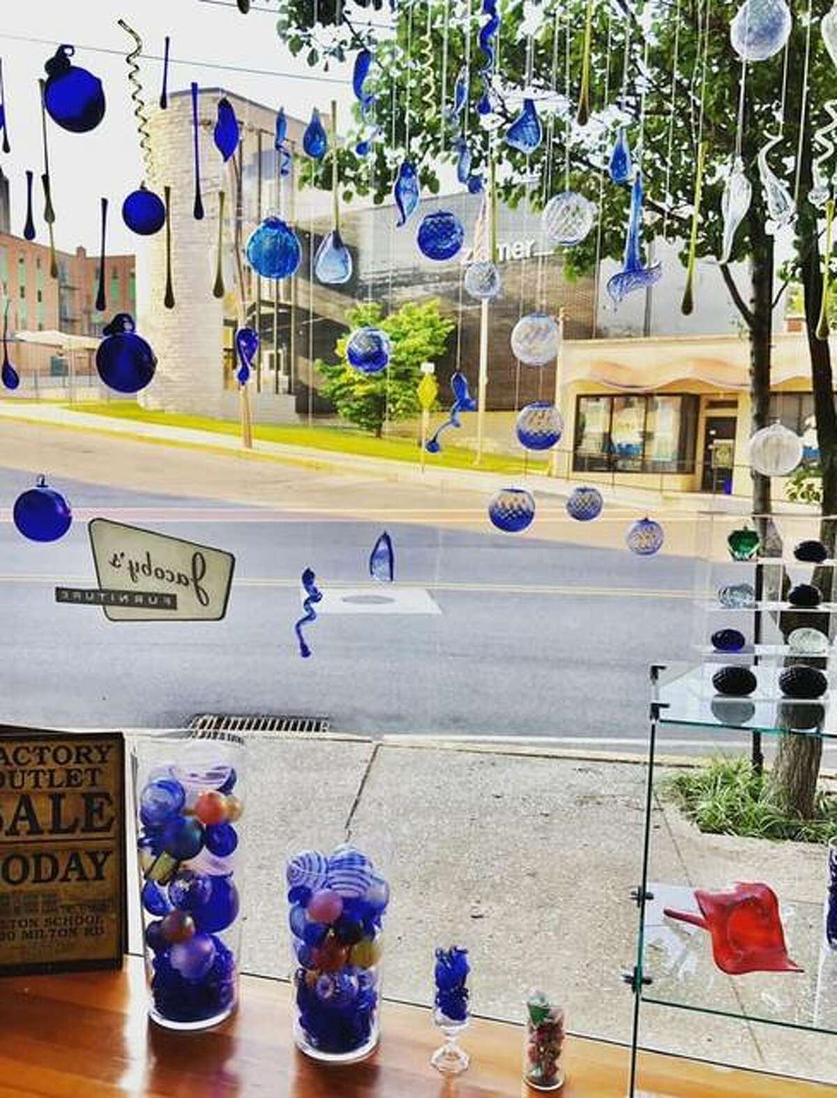 Glass from the Past: Intaglio art glass showcased in Jacoby installation