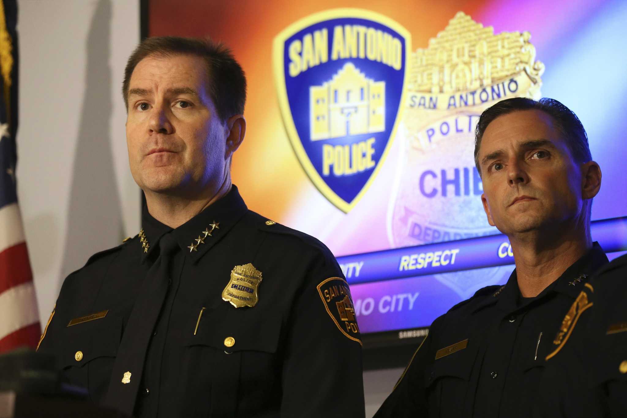 SAPD assistant chief, who briefly led the agency, retires after 27 years