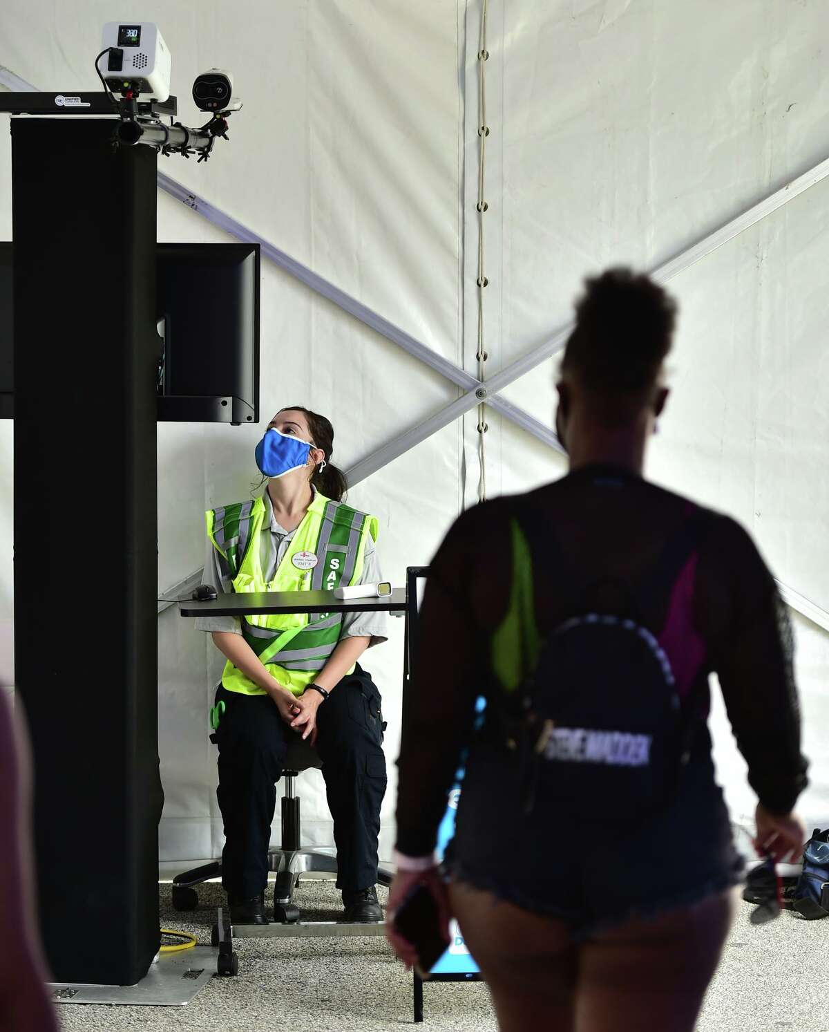 Six Flags Fiesta Texas reopened as Texas saw a surge in cases. Here's ...