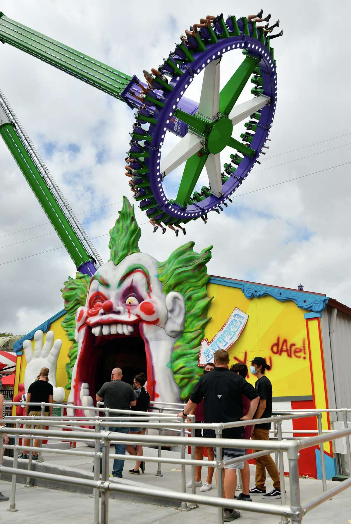 Six Flags Fiesta Texas reopened as Texas saw a surge in cases. Here's ...