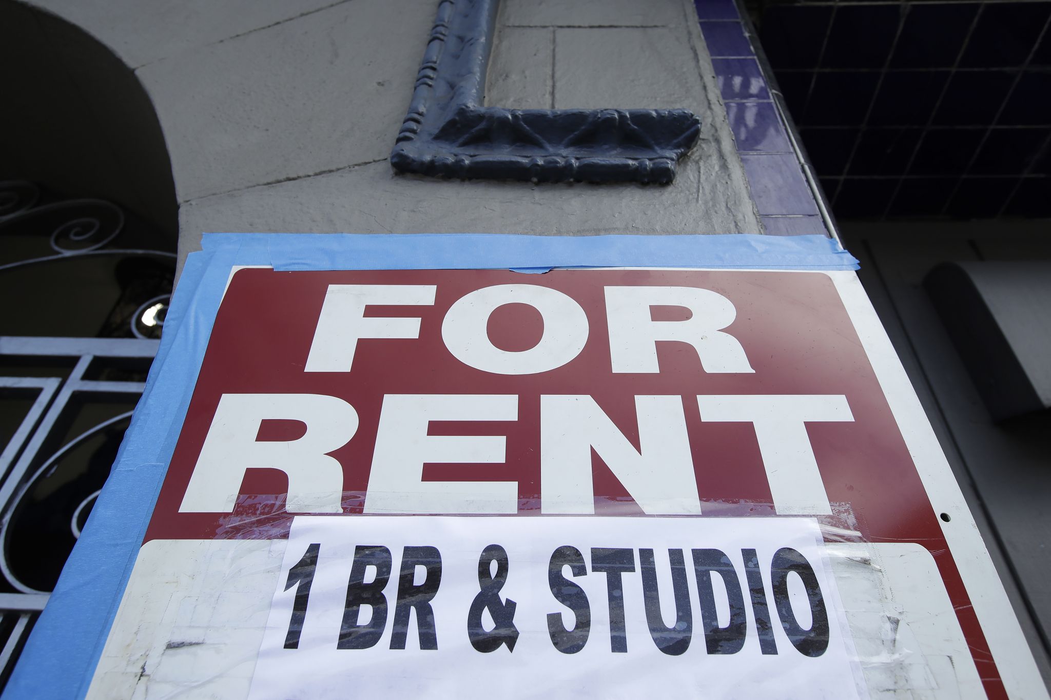 Residents Struggle With Rent Amid Pandemic