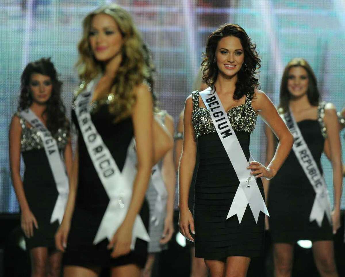 Mexico's newest icon: 22-year-old Miss Universe