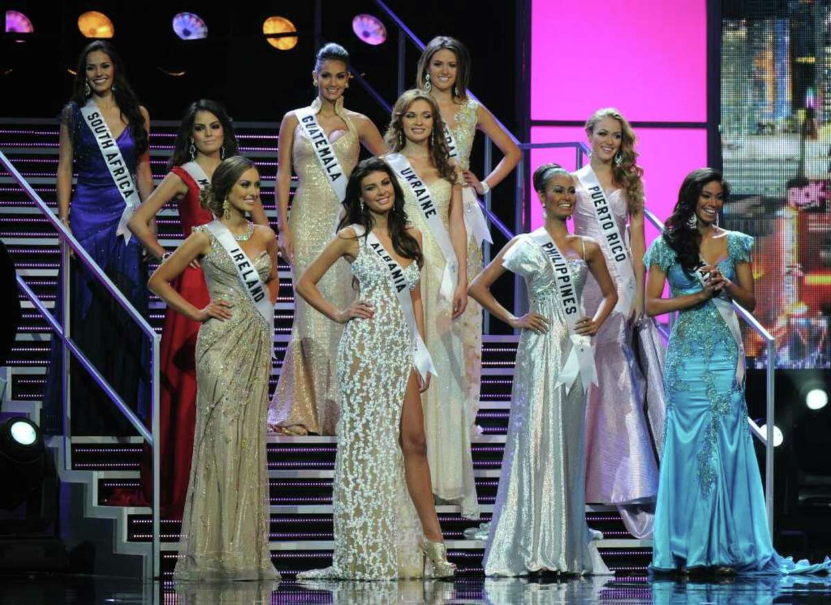 Mexico's newest icon: 22-year-old Miss Universe