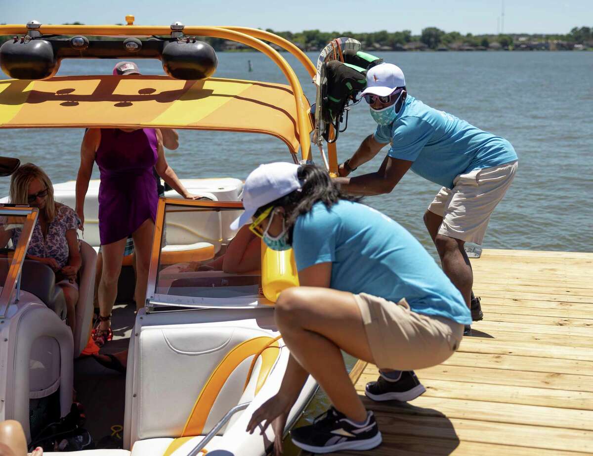 Margaritaville preps for opening on Lake Conroe