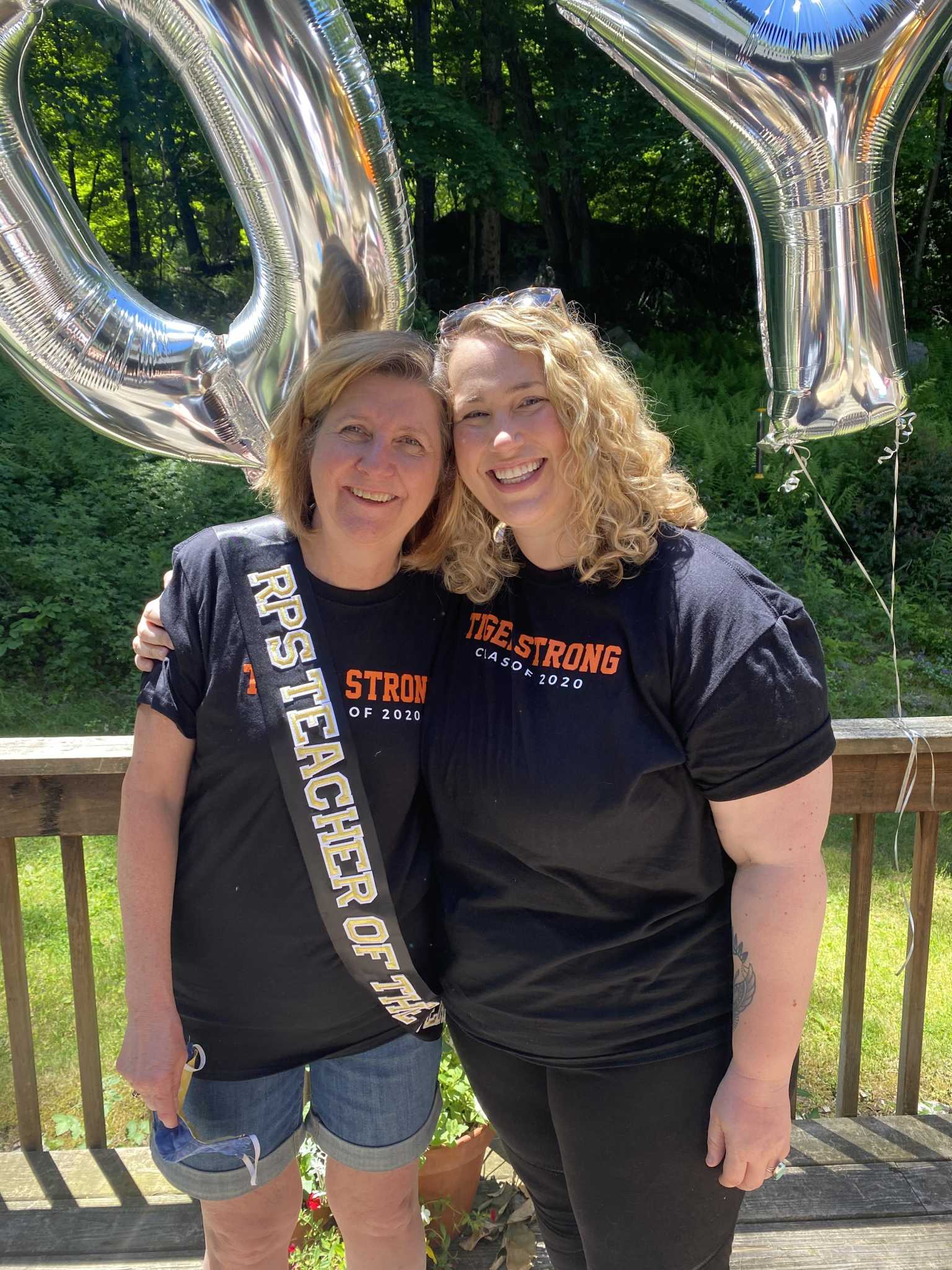 Peck receives Teacher of the Year award