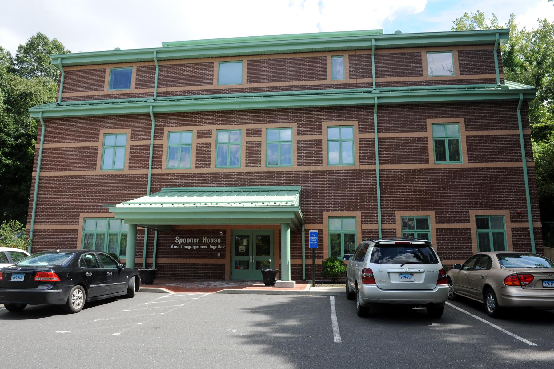 Food drive to benefit Spooner House