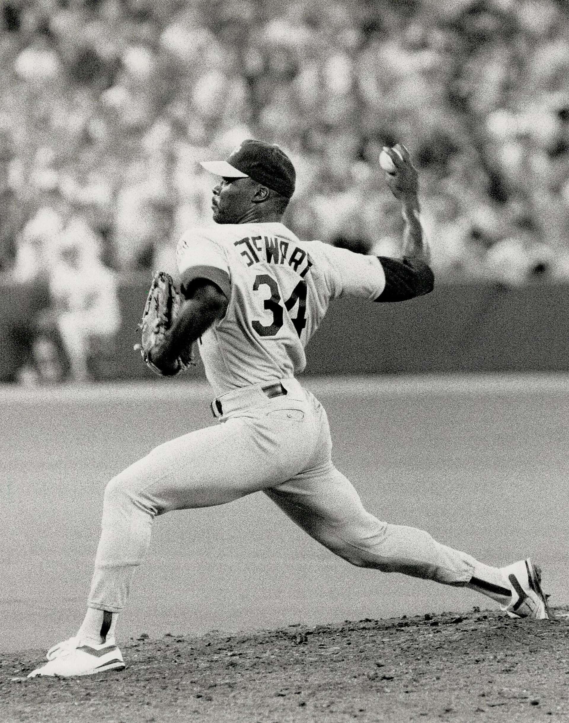 June 29, 1990: A’s Dave Stewart no-hits Jays before Fernando Valenzuela ...