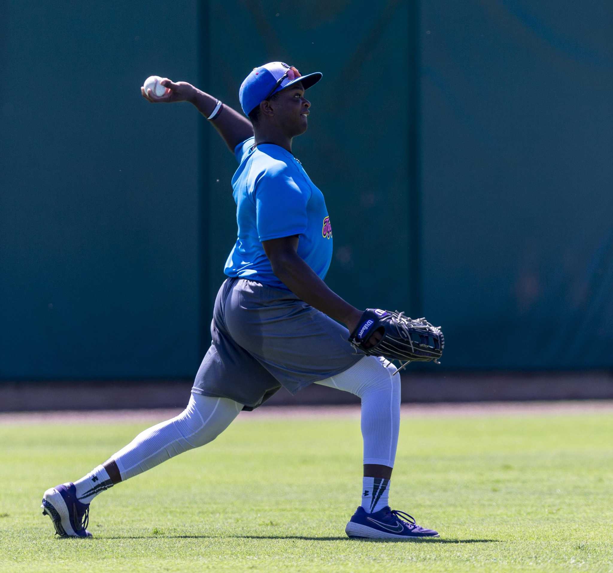 Flying Chanclas’ Texas Collegiate League roster has local flavor