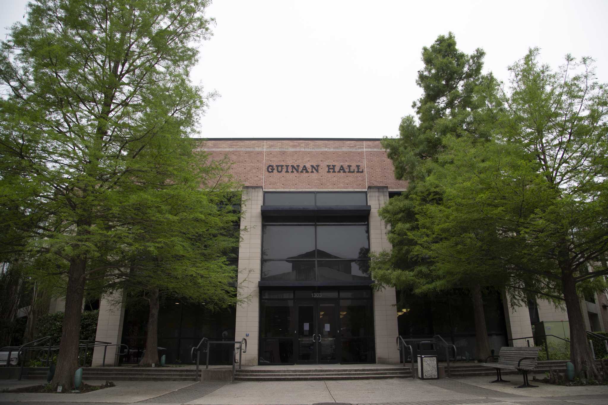 University of St. Thomas offering $500 scholarships to new students ...