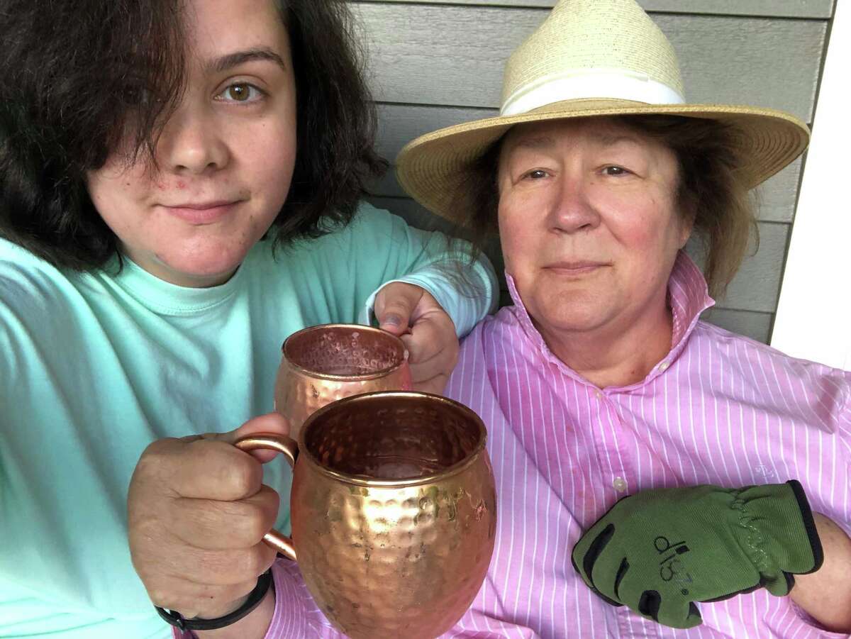 Join quarantined character actor Margo Martindale on Kent Zoom chat