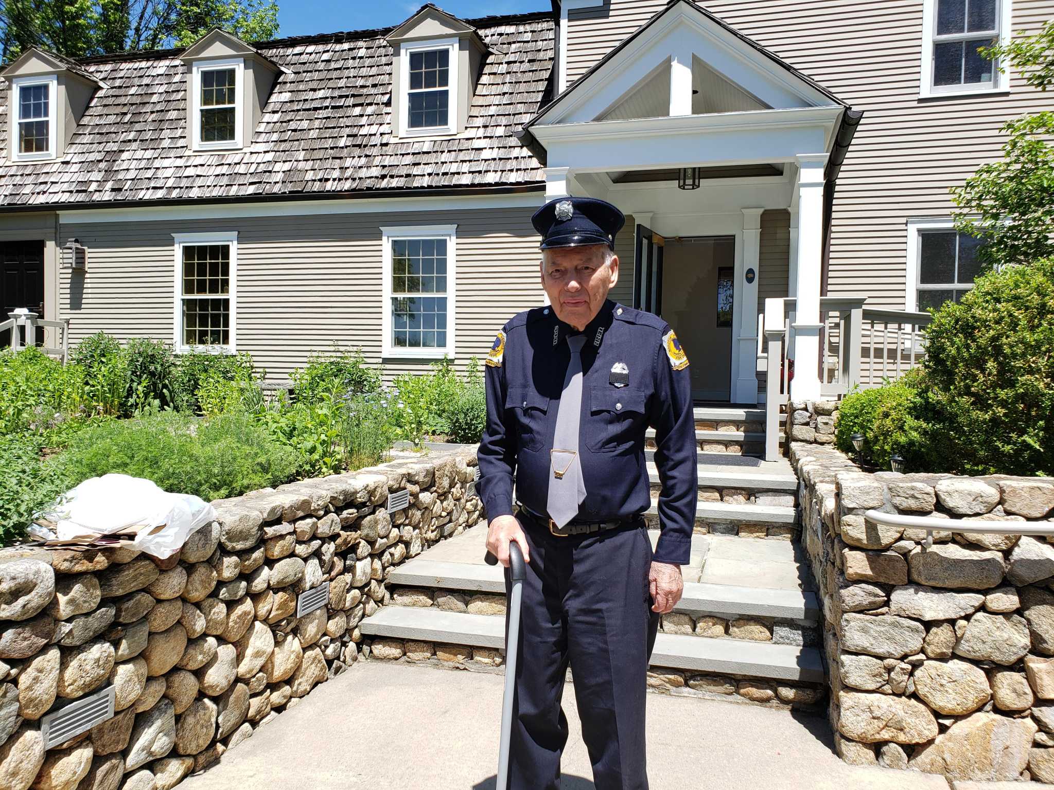 WWII veteran Charles Scribner dies at 96