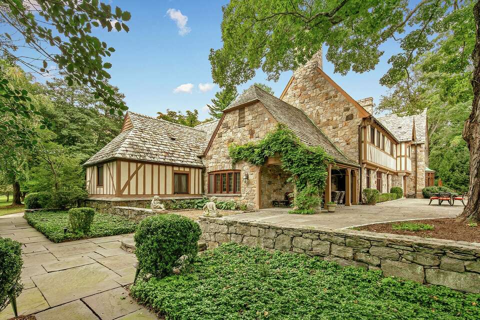 On the Market: Original ‘Pepperidge Farm’ sits on six acres in Fairfield