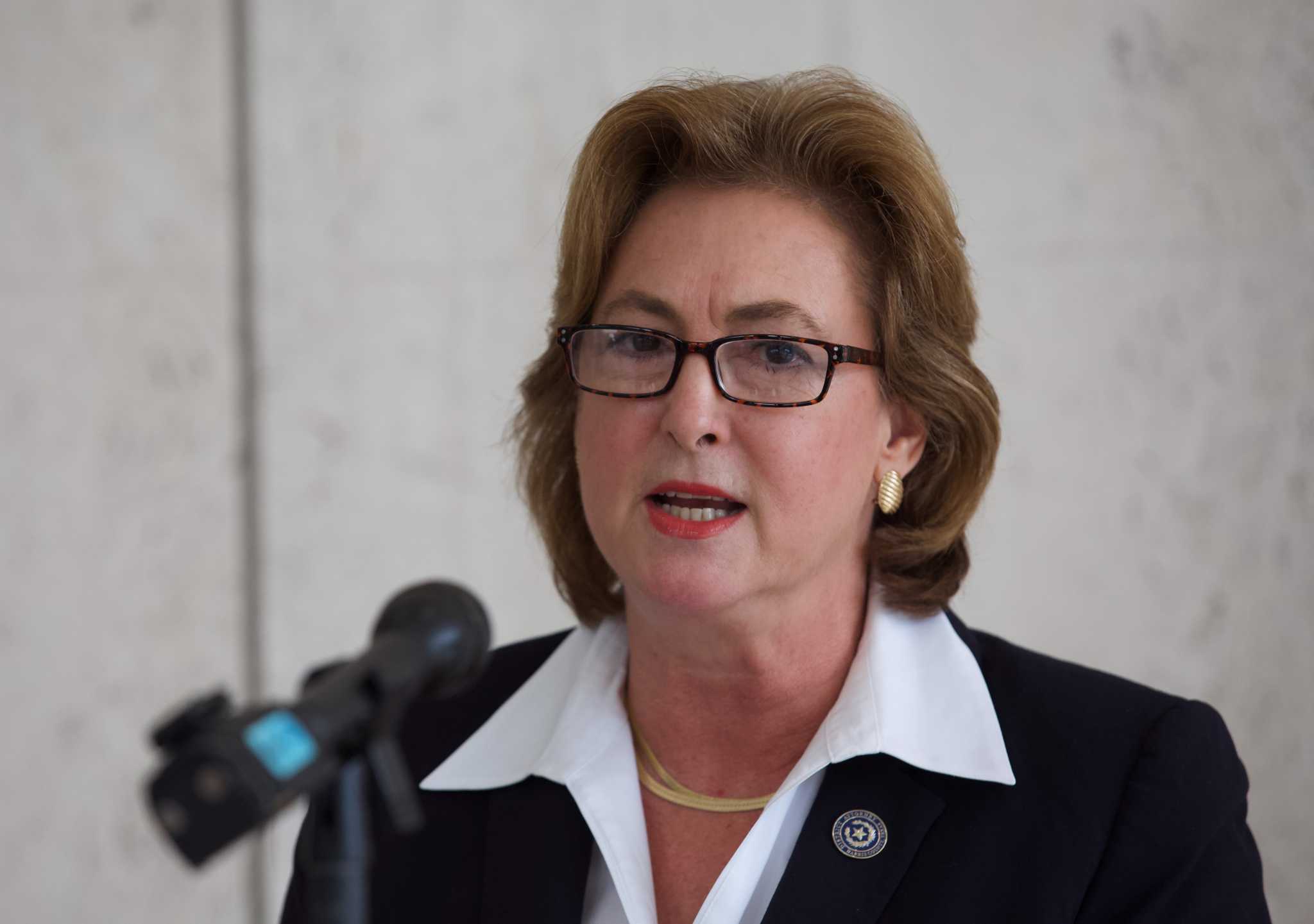 Court docs and personnel records detail case against Goines and other narcs