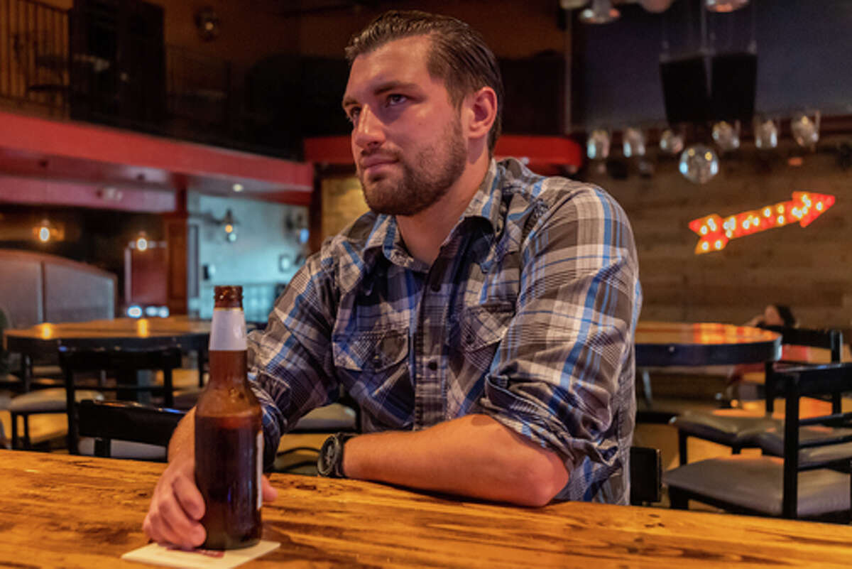 Casey Chesnutt back home to pursue music career