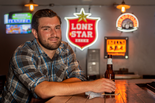 Casey Chesnutt back home to pursue music career