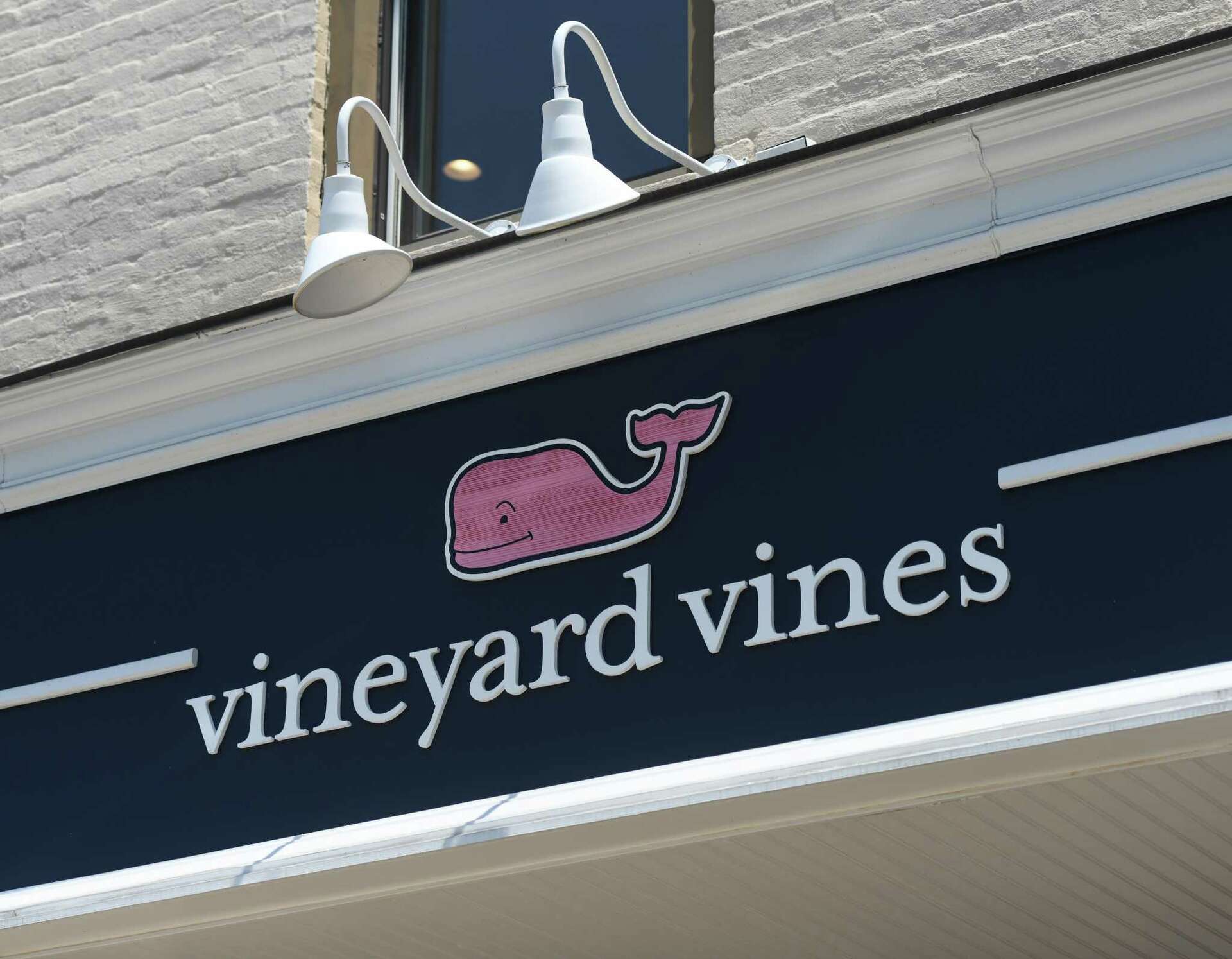 Athleta and Vineyard Vines coming to Stuyvesant Plaza